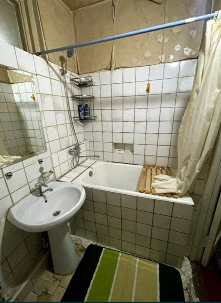 Саракулька 1/2/4 Продаётся балкон 2*6 торец
