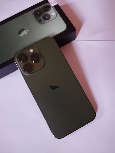 iPhone 13 pro green 128 talik srochna sotiladi