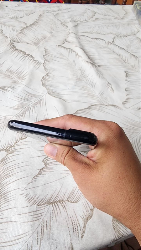 Samsung galaxy c21+ sotiladi