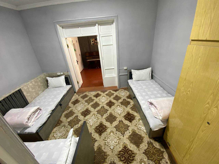 Talabalar uchun Hostel arzon va toza.