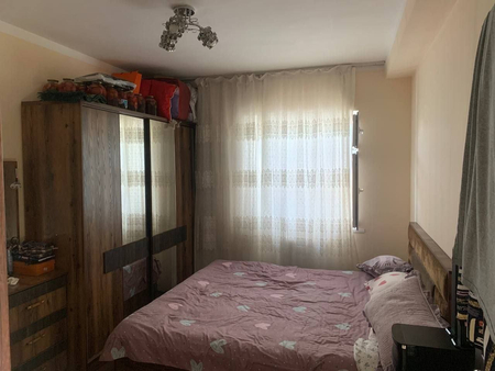Sergili 3a. 2 xonali uy sotiladi
2/2/7, 45 kvm. Remonti yangi
Xonalar