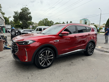 Срочно продаю JETOUR X70 plus