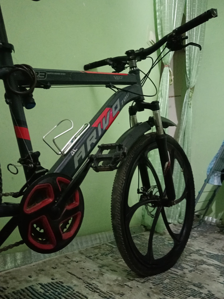 Arivo 700 holati yangi