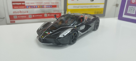 Металлические игрушечный автомобиль