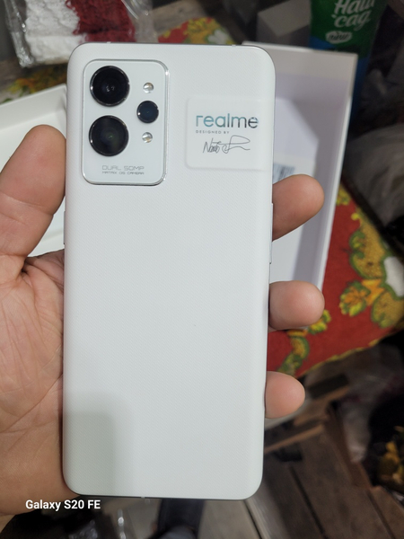 Realme gt2 pro xolati zur garantiya beriladi