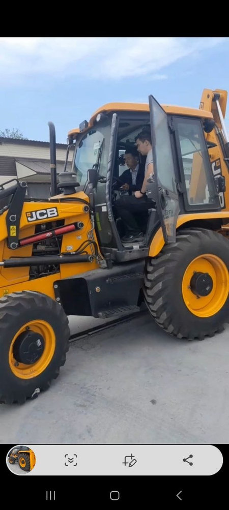 Jan Pagruchik Traktor sotiladi