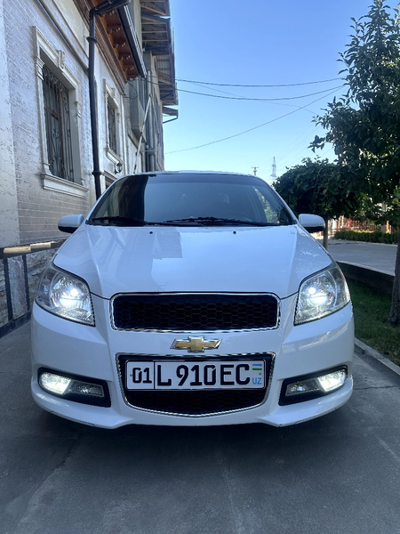 Nexia 3 nasiya savdoga beriladi