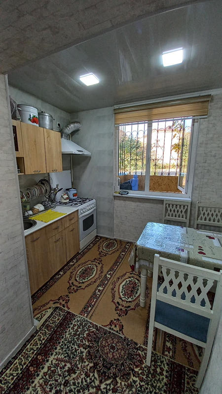 Продаётся 3/1/4 М Улугбекский р-н Ялангач м-в