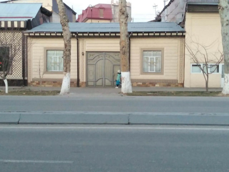 Продаётся дом в центр города