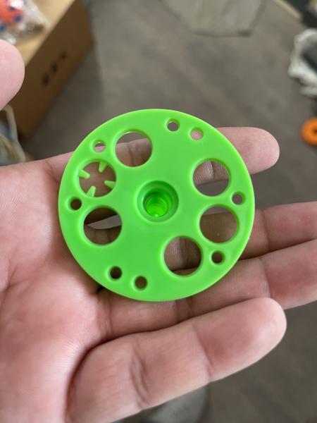 Дюбель zont plastmasoviy