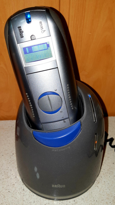 Электробритва BRAUN 8595 seria 8000