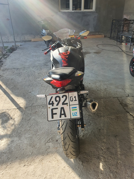 Yamaha R 3 6V новый 400 куб