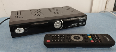 Тюнер спутникового телевидения Superbox Z440