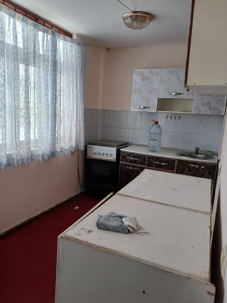 Мирзо Улугбек тумани Учгоз 1 хона 2 хона килинган сотилади келишамиз