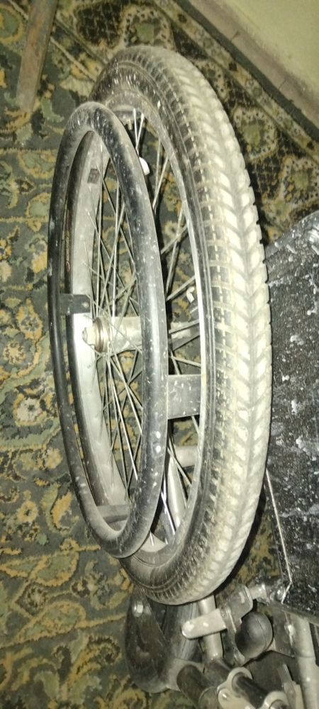 Nogironlar aravachasi sotiladi