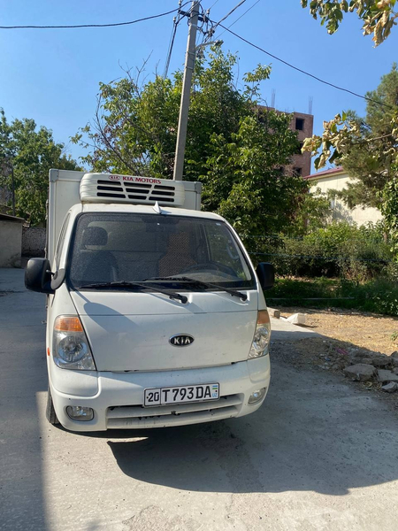 Kia haladenik 1 tonna