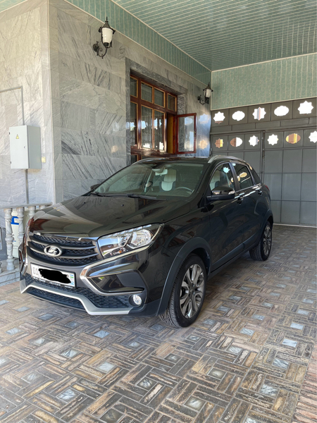 Автомобиль Lada Xray