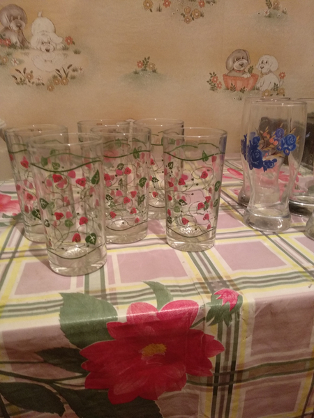 Продам два набора по 6 стаканов