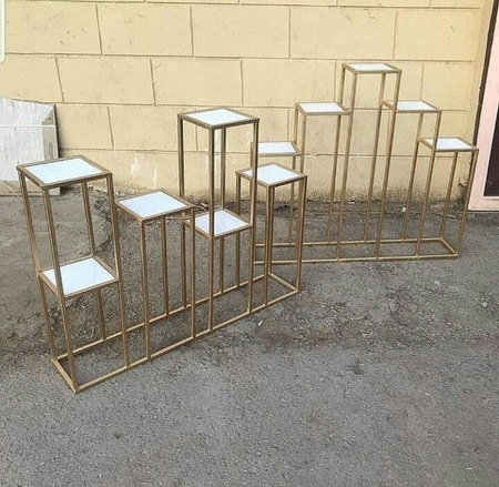 Раста савдо дуконлари учун. Прилавка, полка, вешалка для магазина.