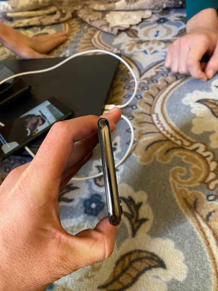 Iphone X  idial holatda