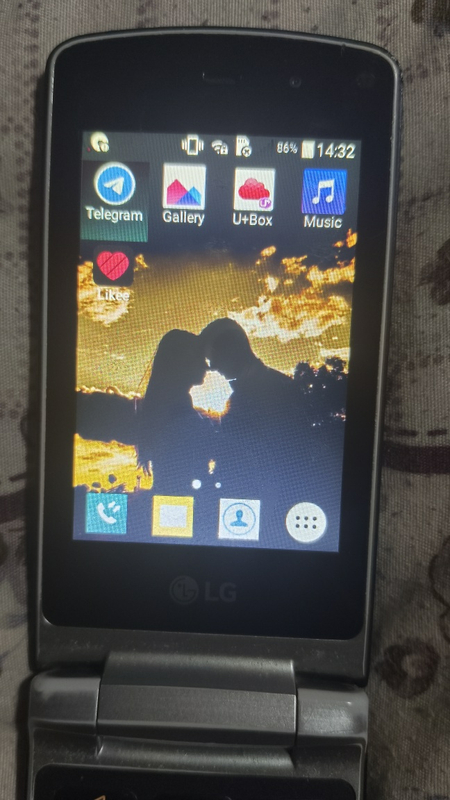 LG  hotirasi 4 gbyt