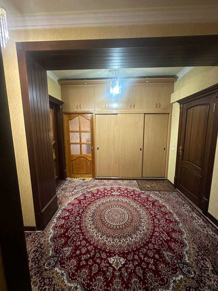 bankovskiy gishtli 4 honali uy 128kvm uy sotiladi. 4/4/4