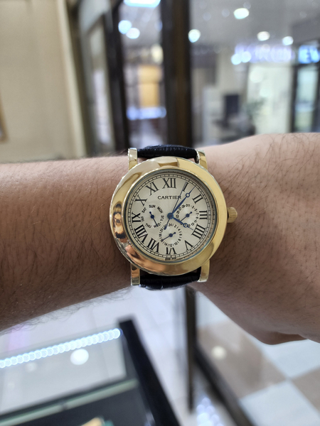 Продаю золотые часы Cartier. Новые в масле!
