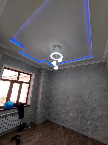 Srochna uy sotiladi 2 sotix 5 ta xona
