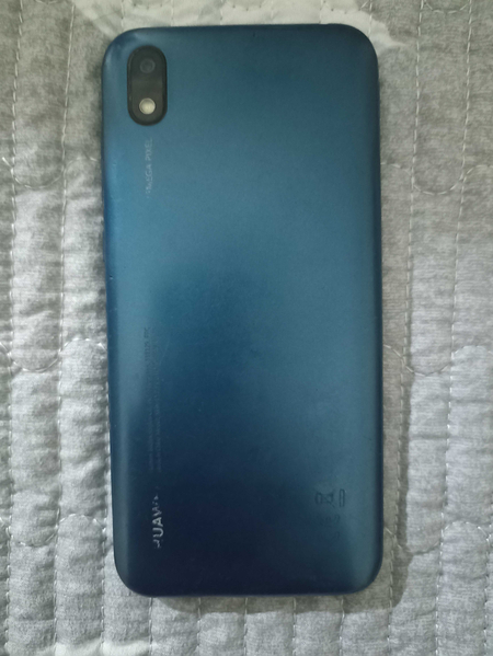 Смартфон Huawei в идеальном рабочем состоянии