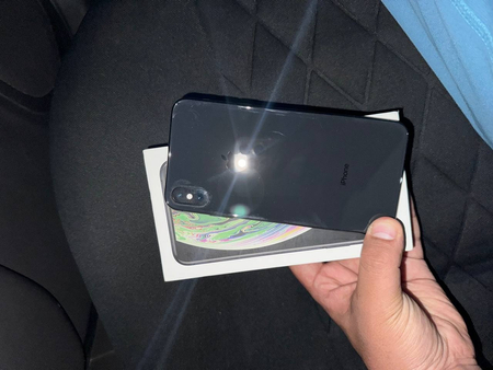 iphone xs max qora