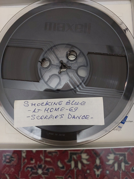 Катушечные две кассеты maxell