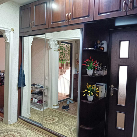 Срочно продается 5 ком. 111 м2 Юнусабад 3 за Универсамом(м999)