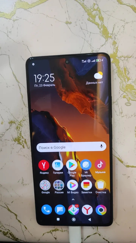 Телефон сотилади хиаоми Рocco F5.5G