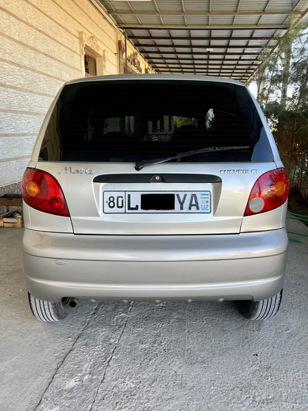 2009-yil pol-luxe