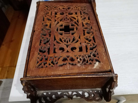 Продаётся старинная шкатулка.