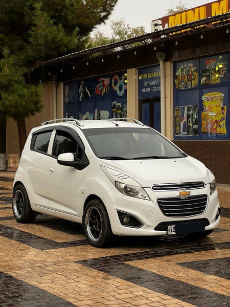 Spark avtomat год 2019 пробег 96300