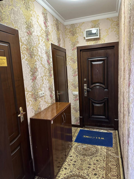 Чиланзар-20 Ор-р:*Троллейбус круг* 2/2/4 (54м²) Ст. 65 000 у.е