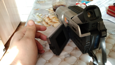 Видео камера sony 560x