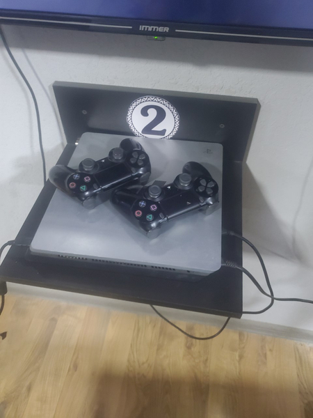 Srocna sotiladi Playstation 4