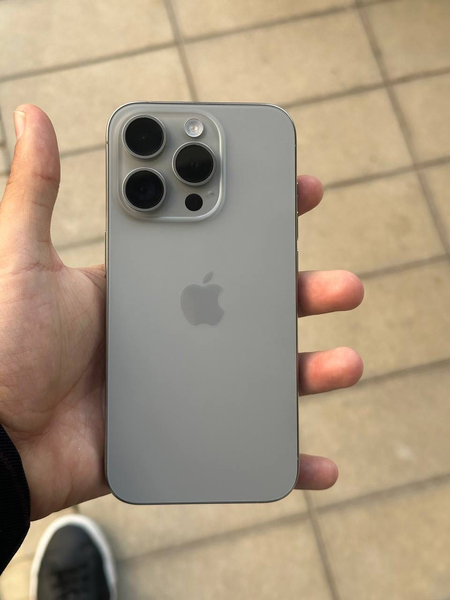Iphone 15 pro Kha