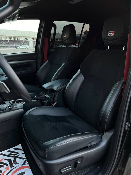 TOYOTA HILUX GR SOPRT 2024 новое готов