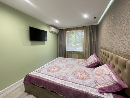 Продажа квартиры Буз базар 3/2/5 укомплектована 68м2