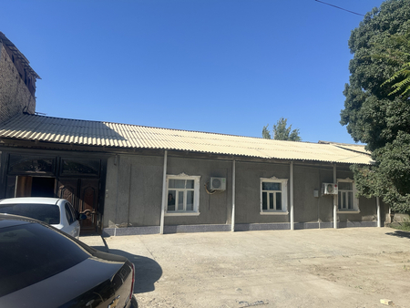 Nokistin Orayinda Bazar tuneldin qasinda
