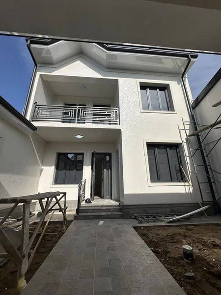 Продается Евро дом Ор-р: махалля Бадамзар 200м2