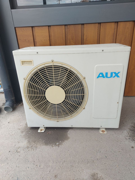 AUX кондиционер сотилади робочий состоянияда 24 талик