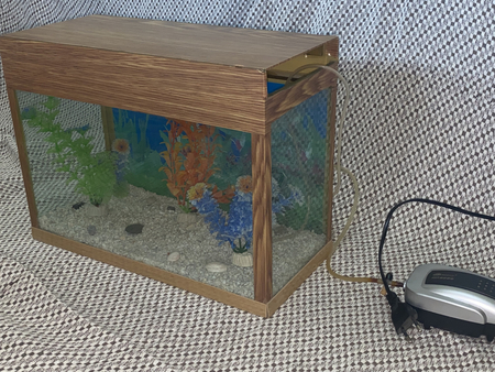TAYYOR akvarium sotiladi.