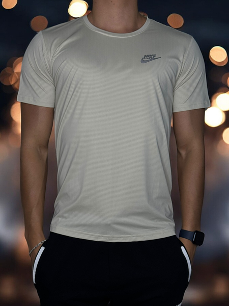 Футболка спортивная Nike