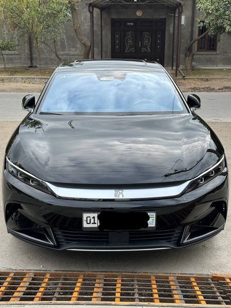 BYD Han 2 matorli 3.9 sekund