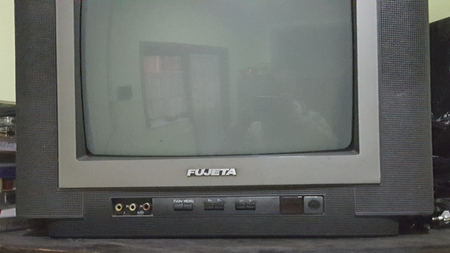 Televizor Fujeta ekrannaya