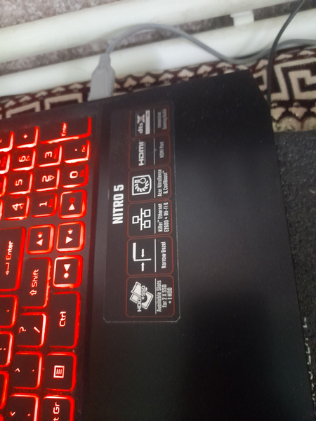 Nootebook Acer nitro 5 holati juda alo